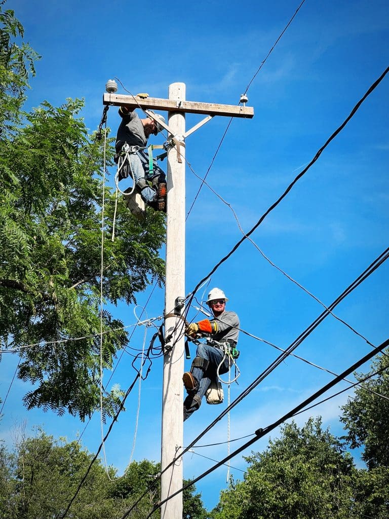 APPA Commends Mutual Aid Assistance from 5 CWEP Linemen after Severe ...